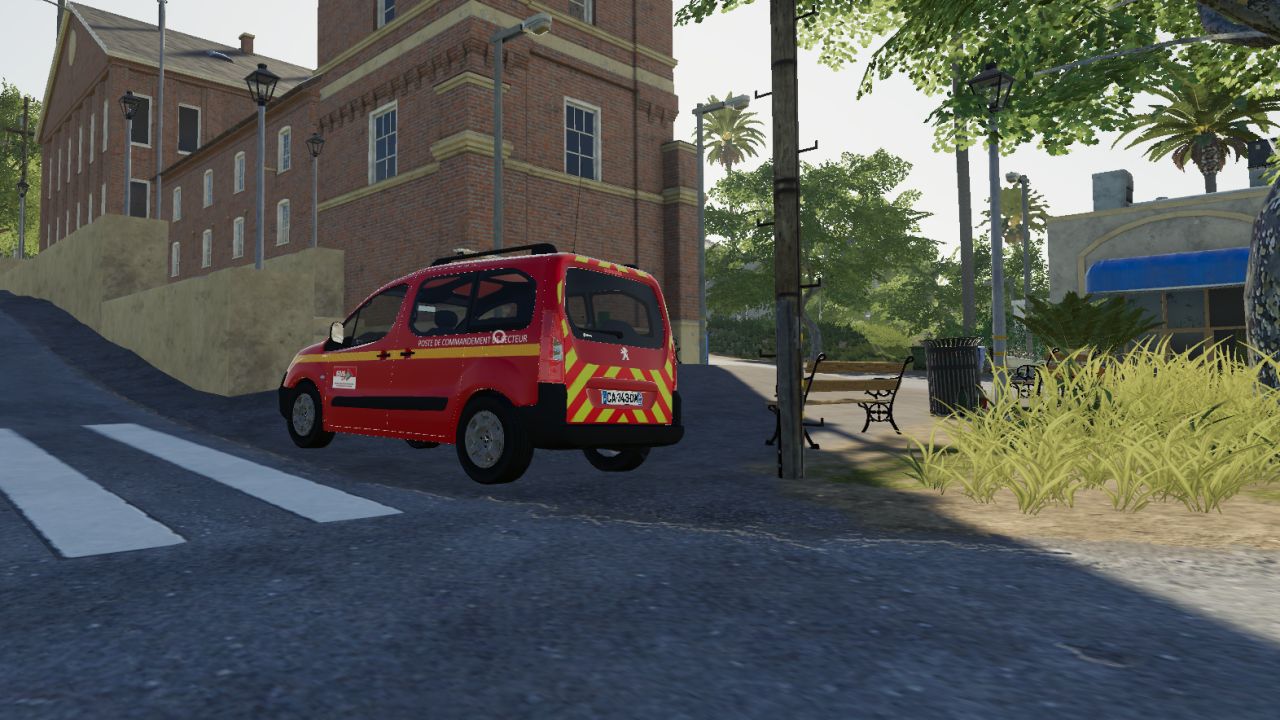 Peugeot Partner II 2015 (SDIS 33 commandopost) FS19 - KingMods